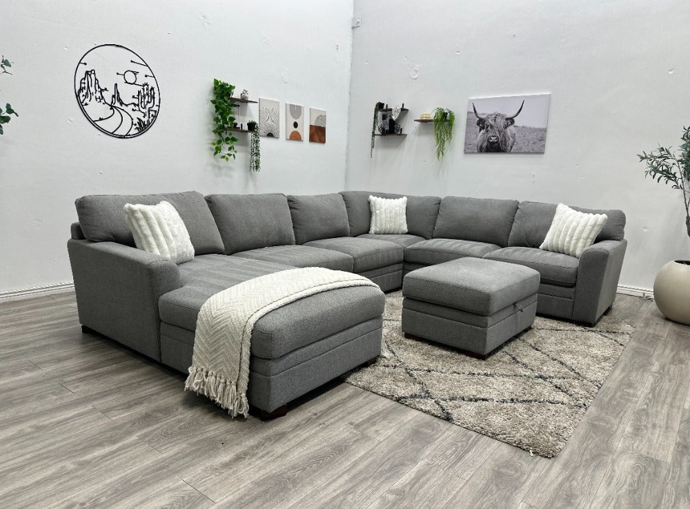 Thomasville chaise lounge store